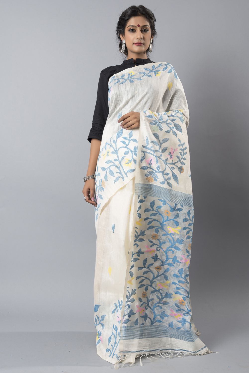 Traditional Dress of Bengal - Lifestyle Fun